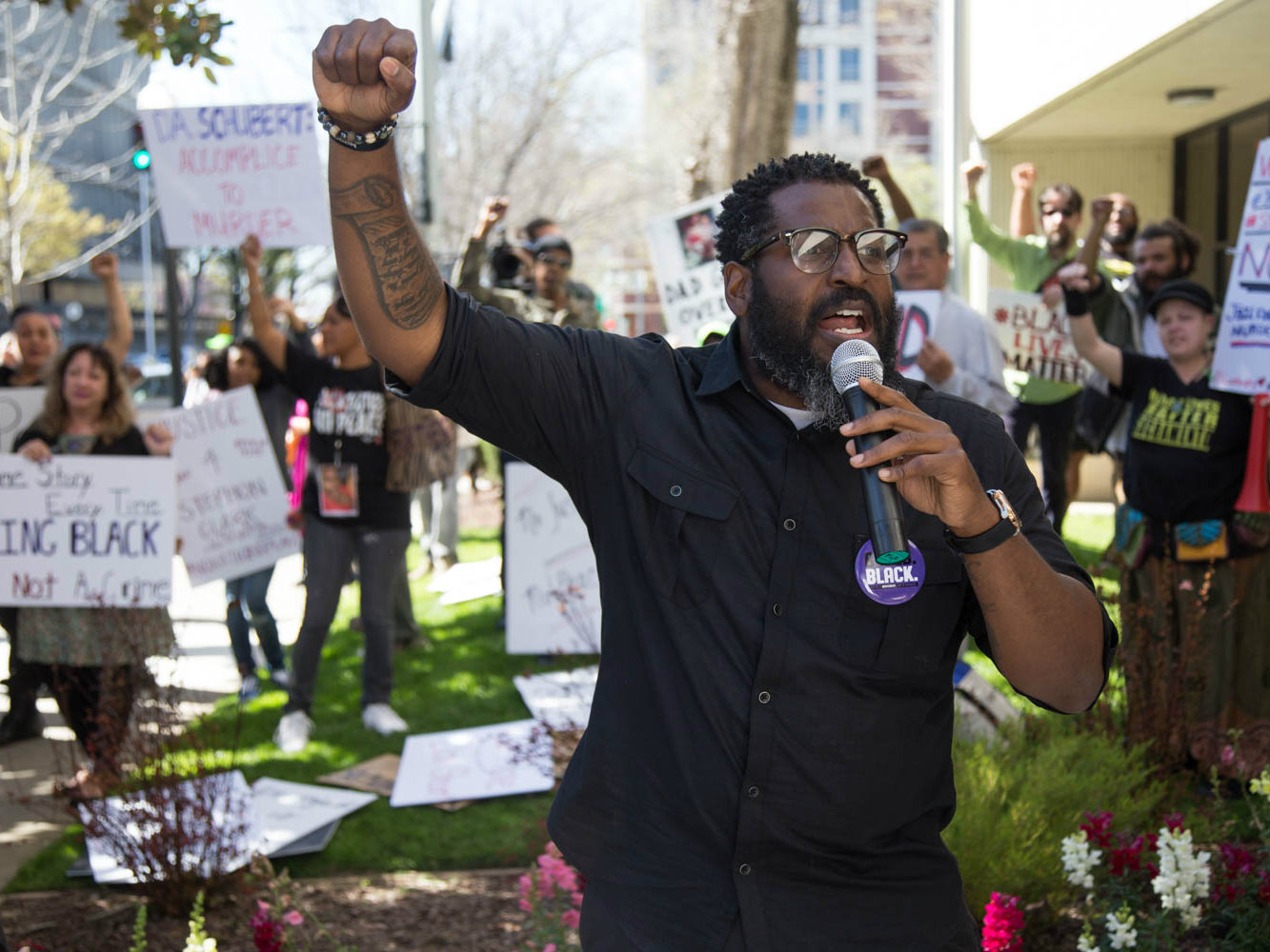 Community Responds To Stephon Clark's Funeral - capradio.org