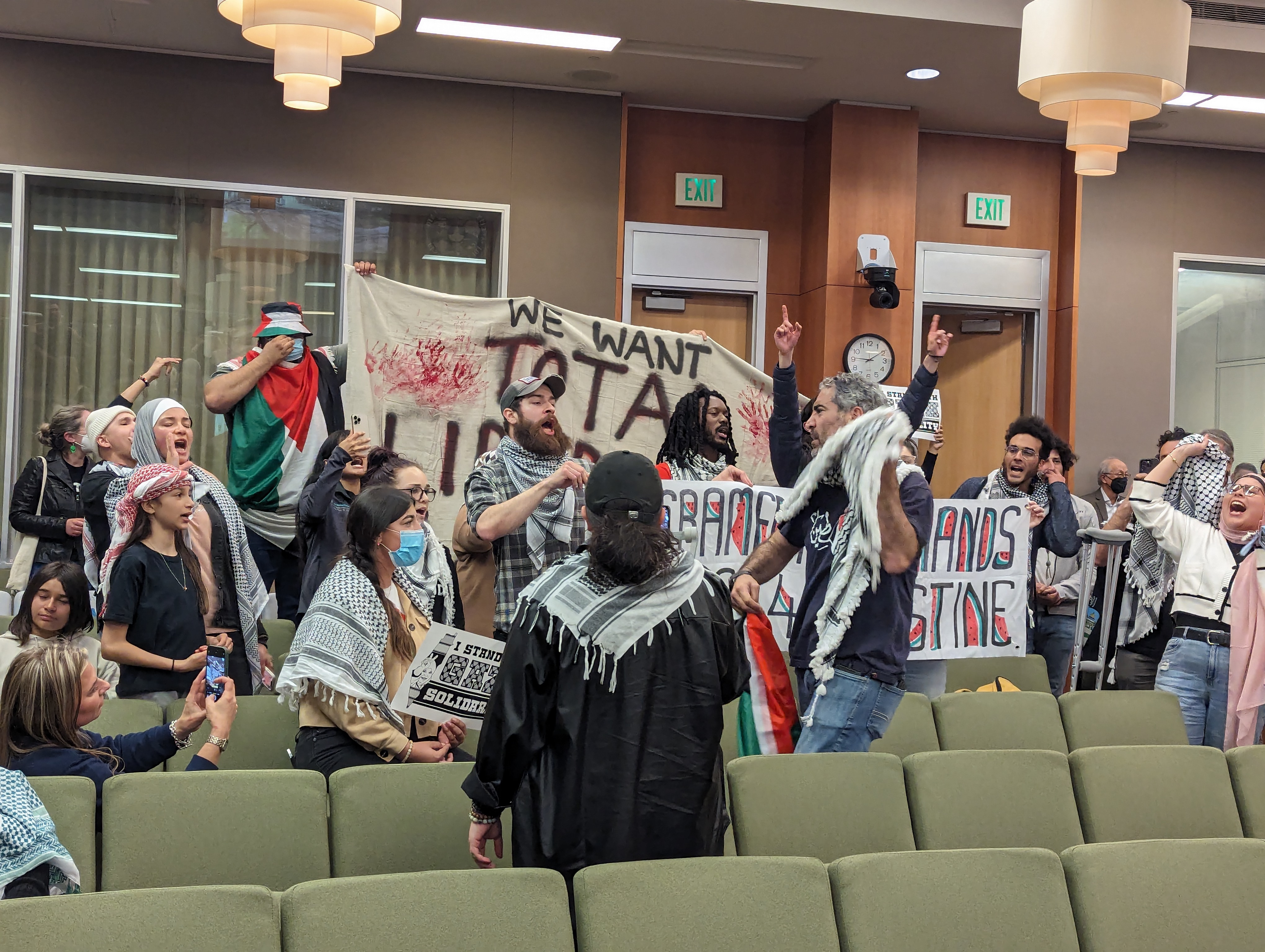 Sacramento City Council adopts resolution calling for cease-fire in ...