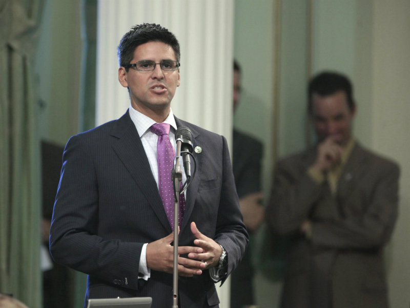 Fresno Democrat Perea Resigns From California Assembly - capradio.org