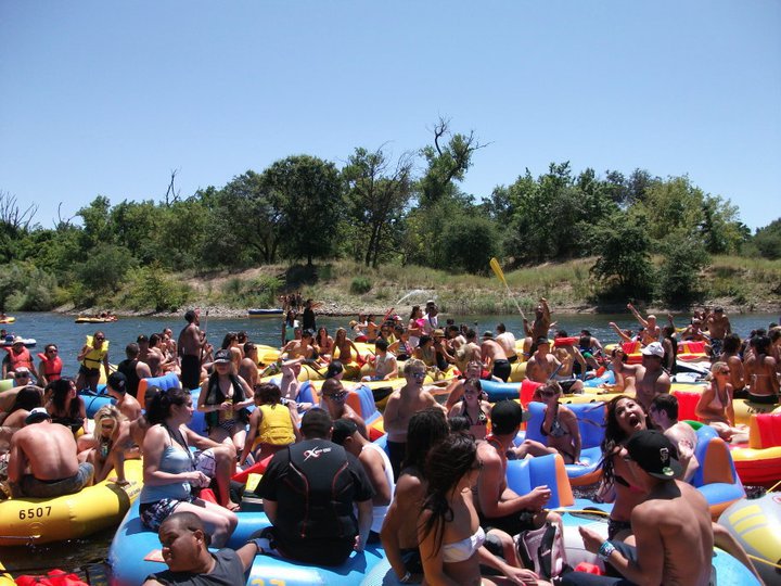 No Alcohol For 'Rafting Gone Wild' On The American River - capradio.org