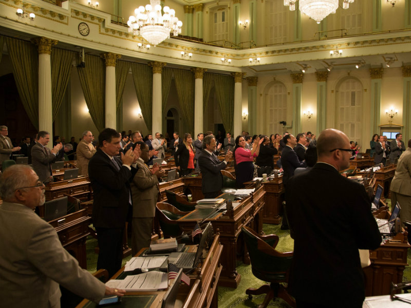 Capitol Roundup: California Legislature's Final Day (And Night) Of ...